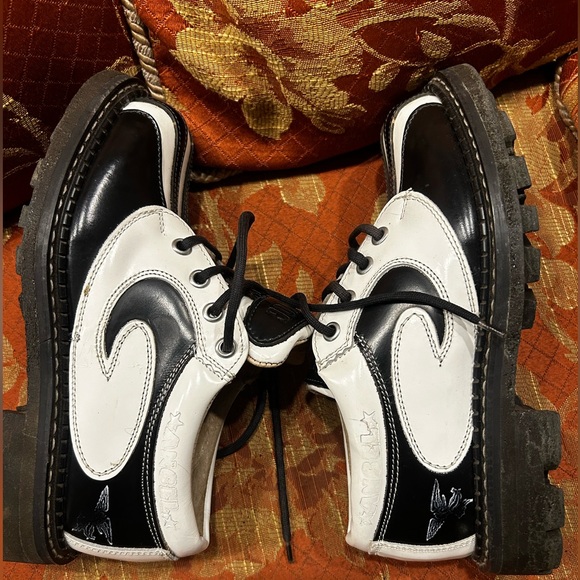 John Fluevog | Shoes | Vintage Angels 9s John Fluevogs Black And White ...